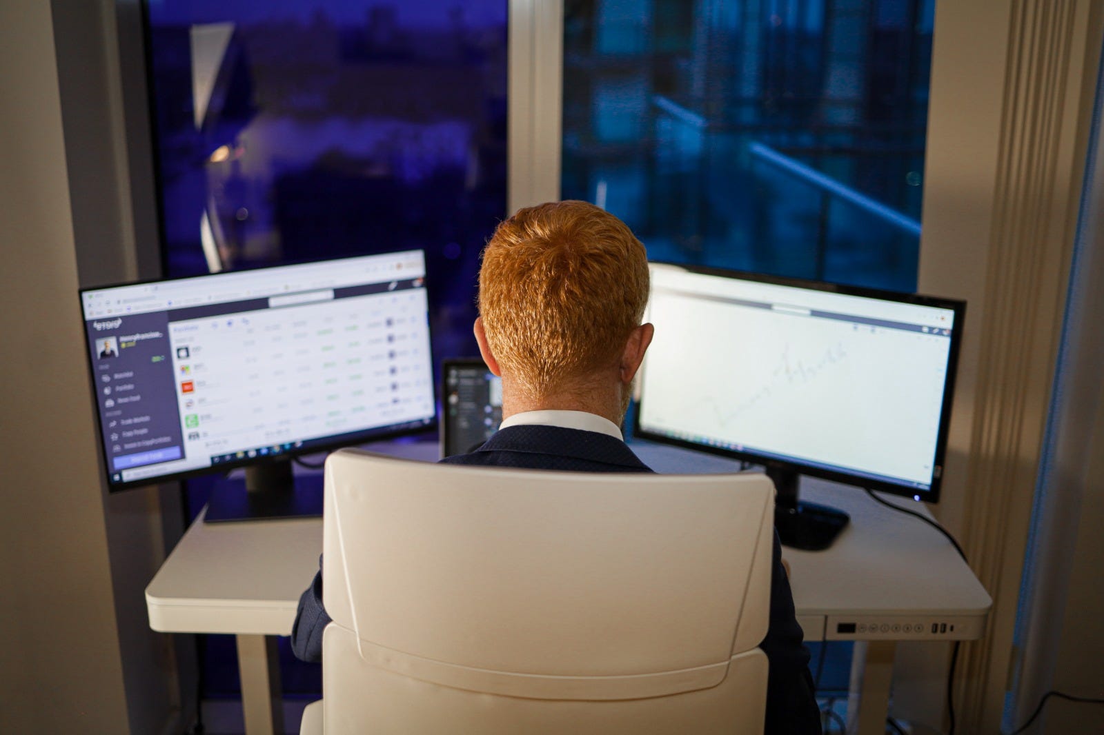 Top 5 Nasdaq Stocks Poised for Continued Growth in 2025 - Henry Ward ...